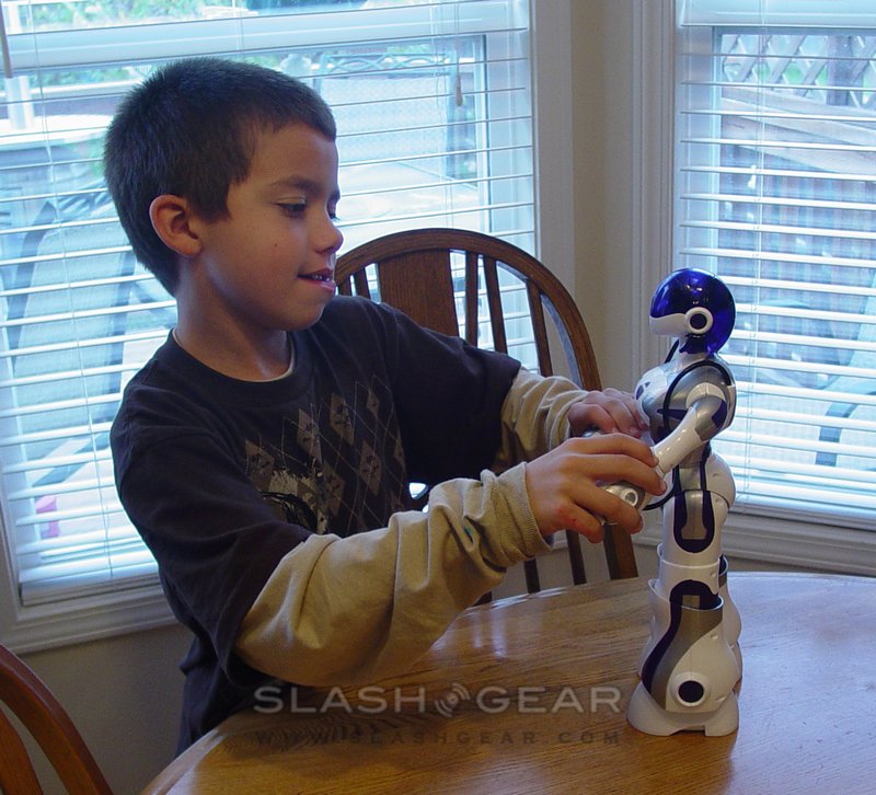 WowWee Femisapien - A Dad's Review [Updated With Video]