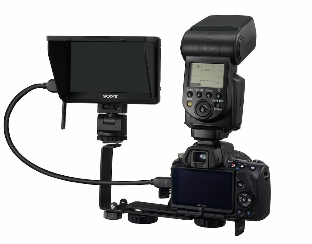 Sony CLM-V55 Is 5-Inch Clip-On Preview Display For Your HD DSLR - SlashGear