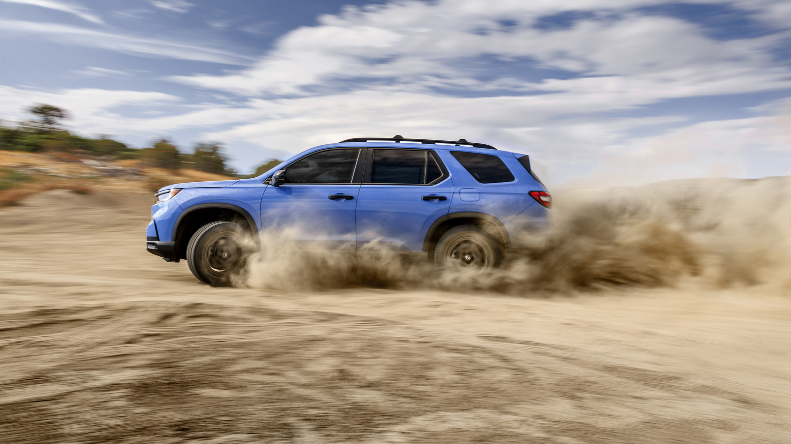 2023 Honda Pilot SUV Boosts Space, Style And Off-Road Skills