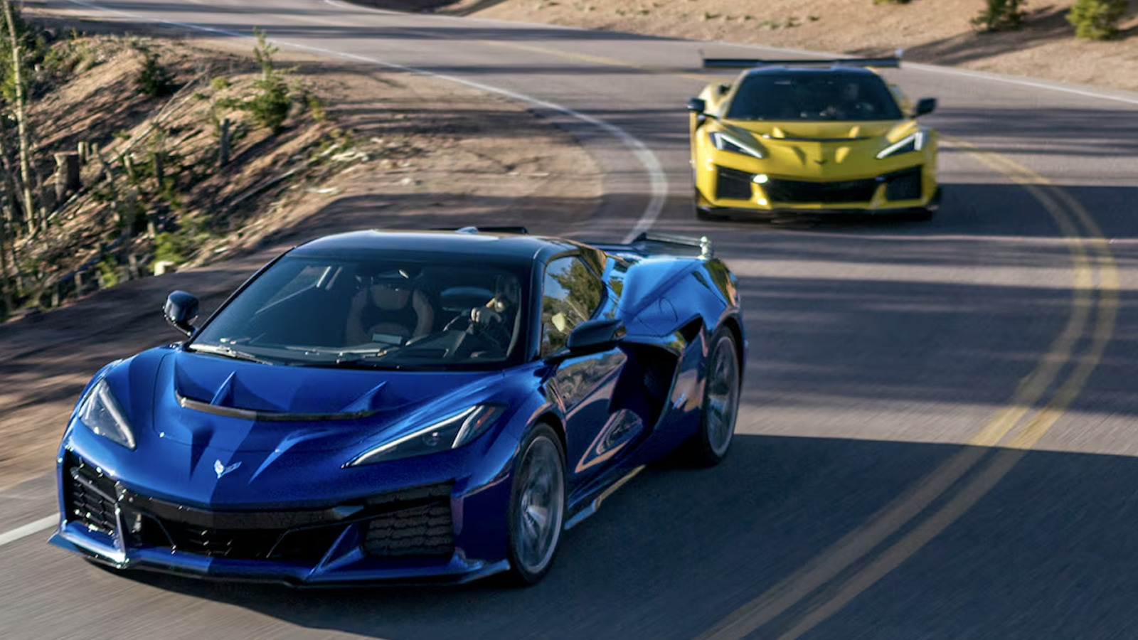 2025 Chevy Corvette ZR1 Vs. 2025 Corvette Z06: Which Is Faster & How Do They Compare?
