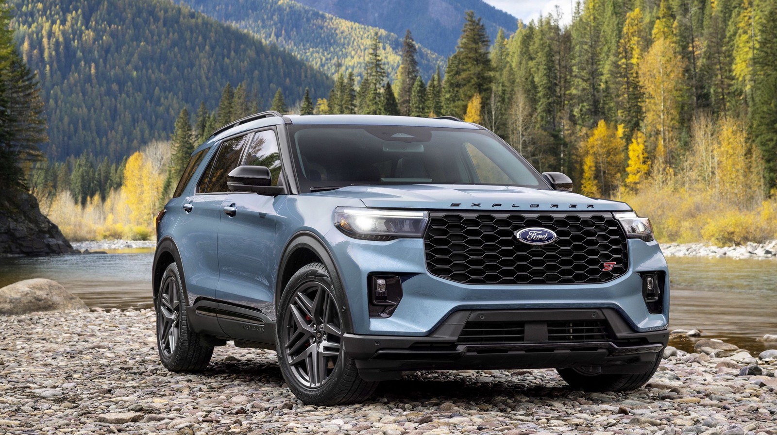 2025 Ford Explorer Resists Going Electric, But Makes Up For It By ...