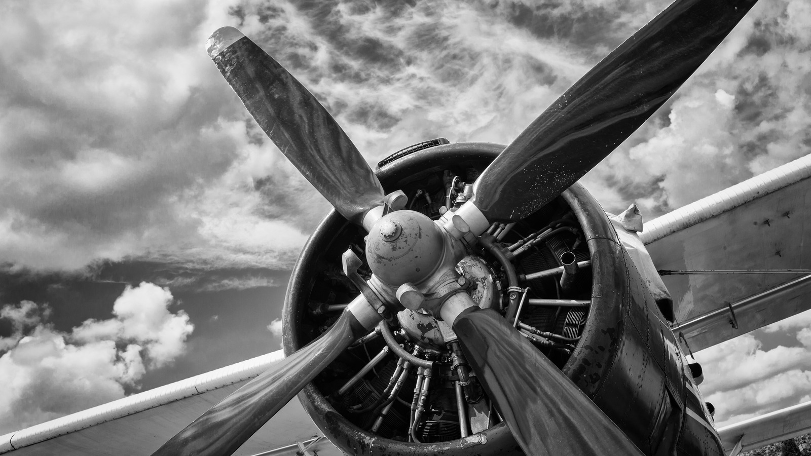 3 Classic Airplanes That You Can Still Fly On Today