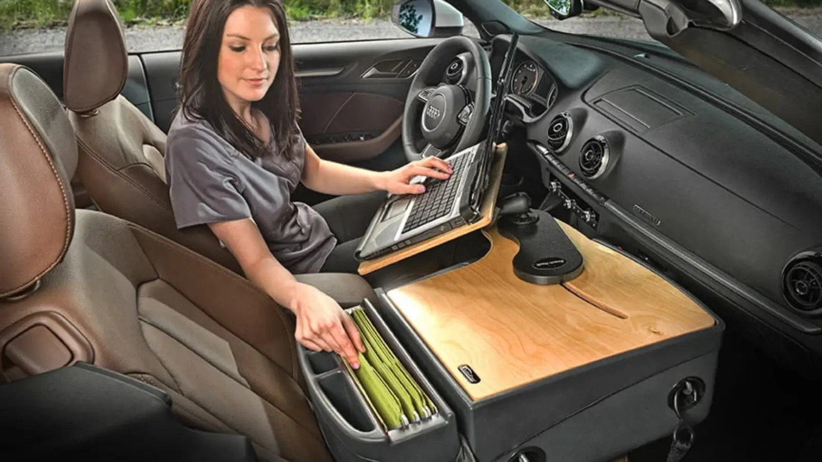 5 Accessories To Turn Your Car Into The Ultimate Mobile Office