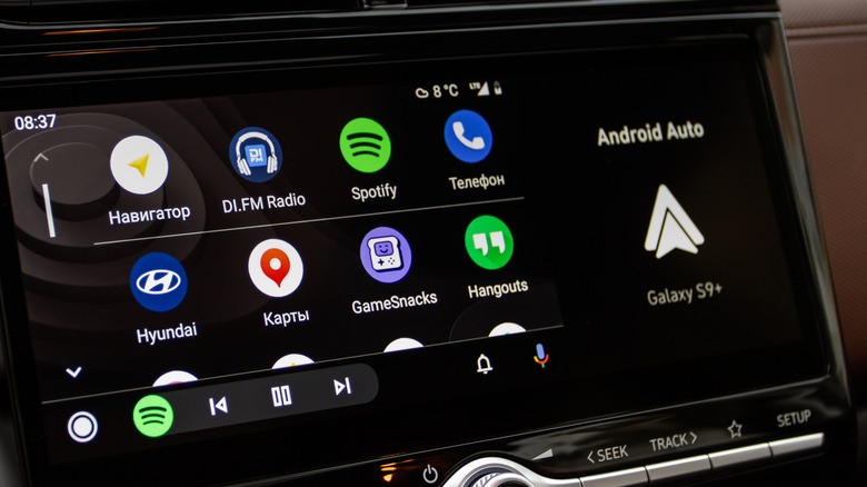 5 Android Auto Voice Commands You Should Be Using