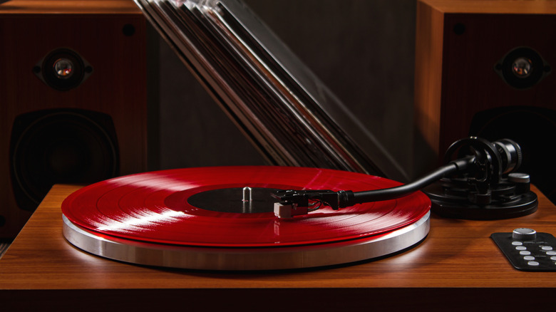 5 Classic Electronics & Pieces Of Tech That Instantly Remind Boomers Of ...