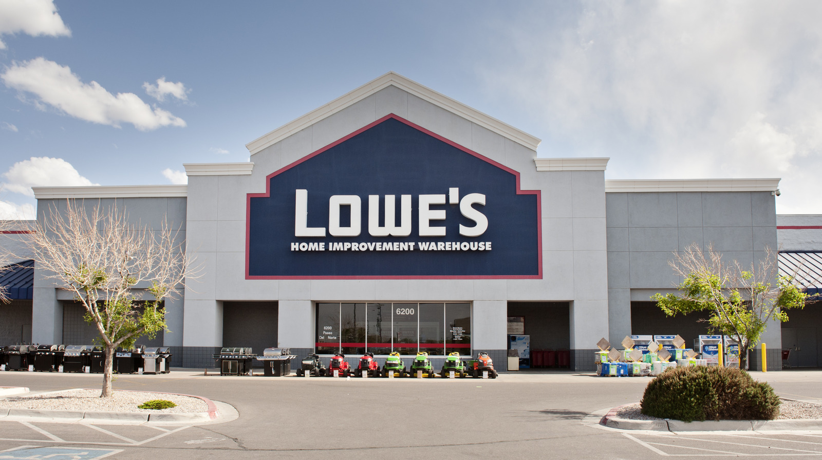 5 Lowe's Tools To Complete Your On-The-Go Tool Kit