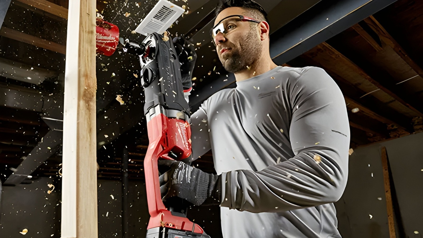 5 Milwaukee Apparel Items To Keep You Safe And Comfortable On The Job Site