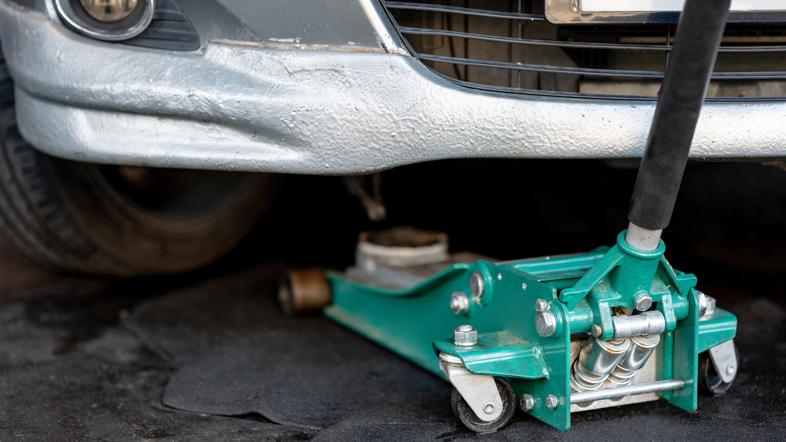 5 Most Powerful Floor Jacks From Home Depot