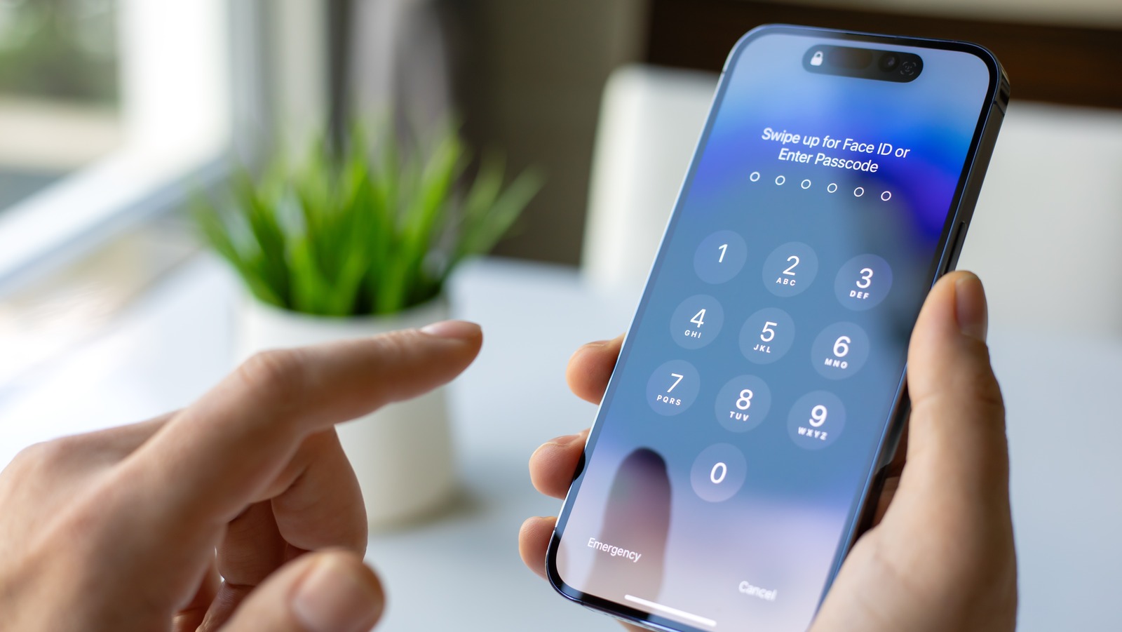 4 Reasons Why Your iPhone's Screen Is Unresponsive (And How To Fix It)