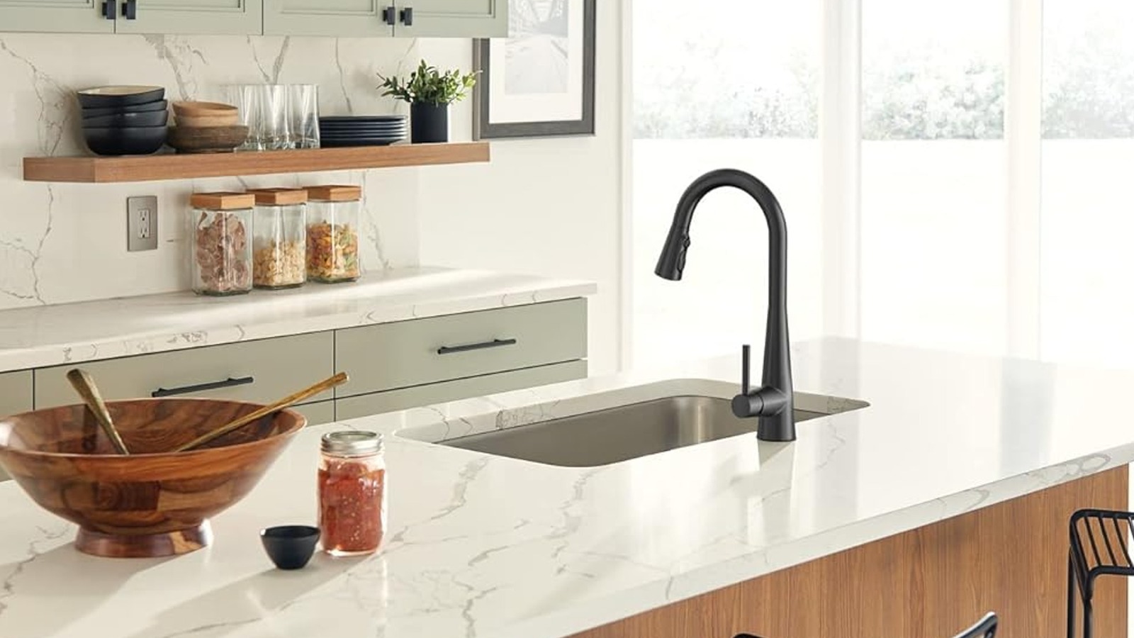 5 Smart Kitchen Faucets You Can Turn On Using Your Voice