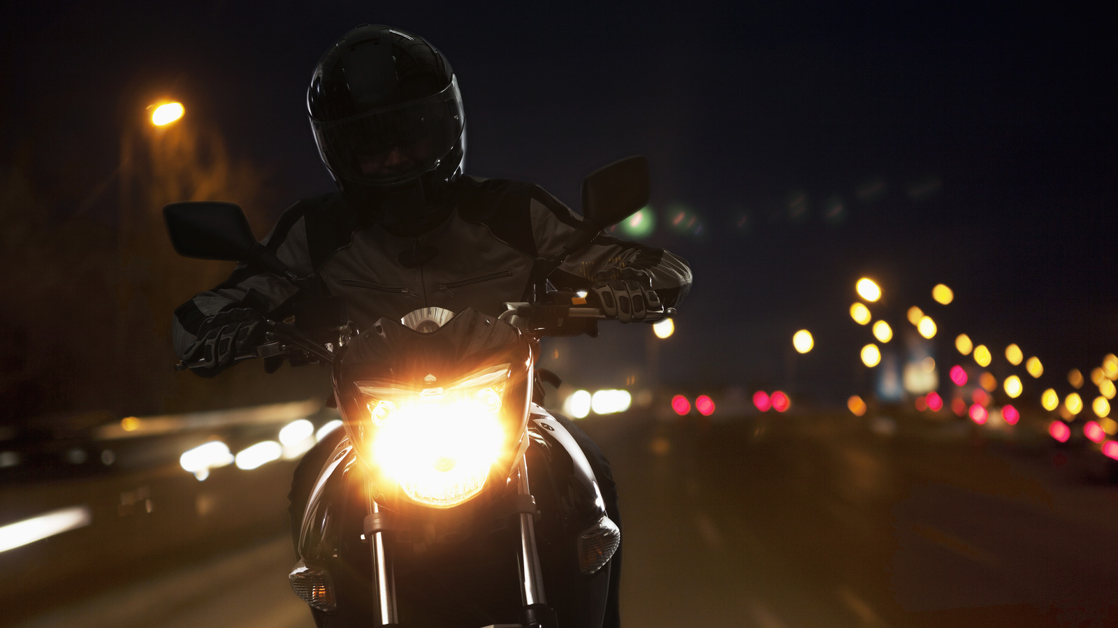 5 Tips To Keep You Safe When Riding Your Motorcycle At Night