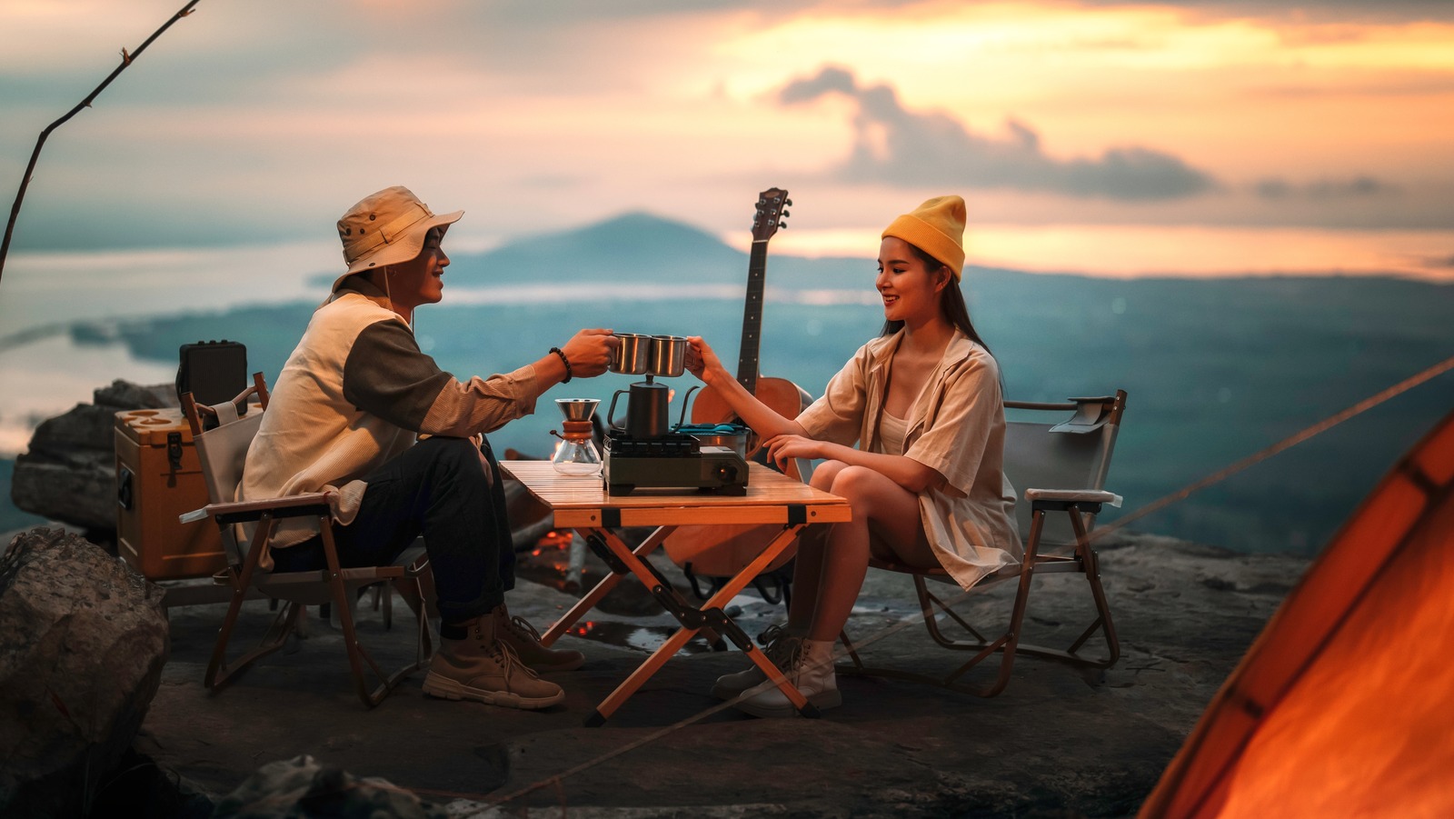 5 Unbeatable Gift Choices For Camping Enthusiasts