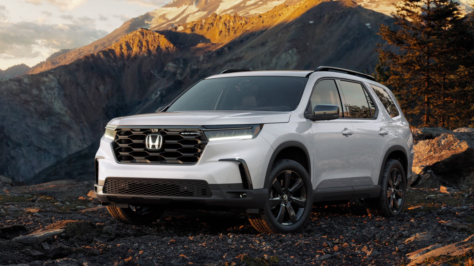 6 Alternatives To The Honda Pilot To Consider Before You Buy
