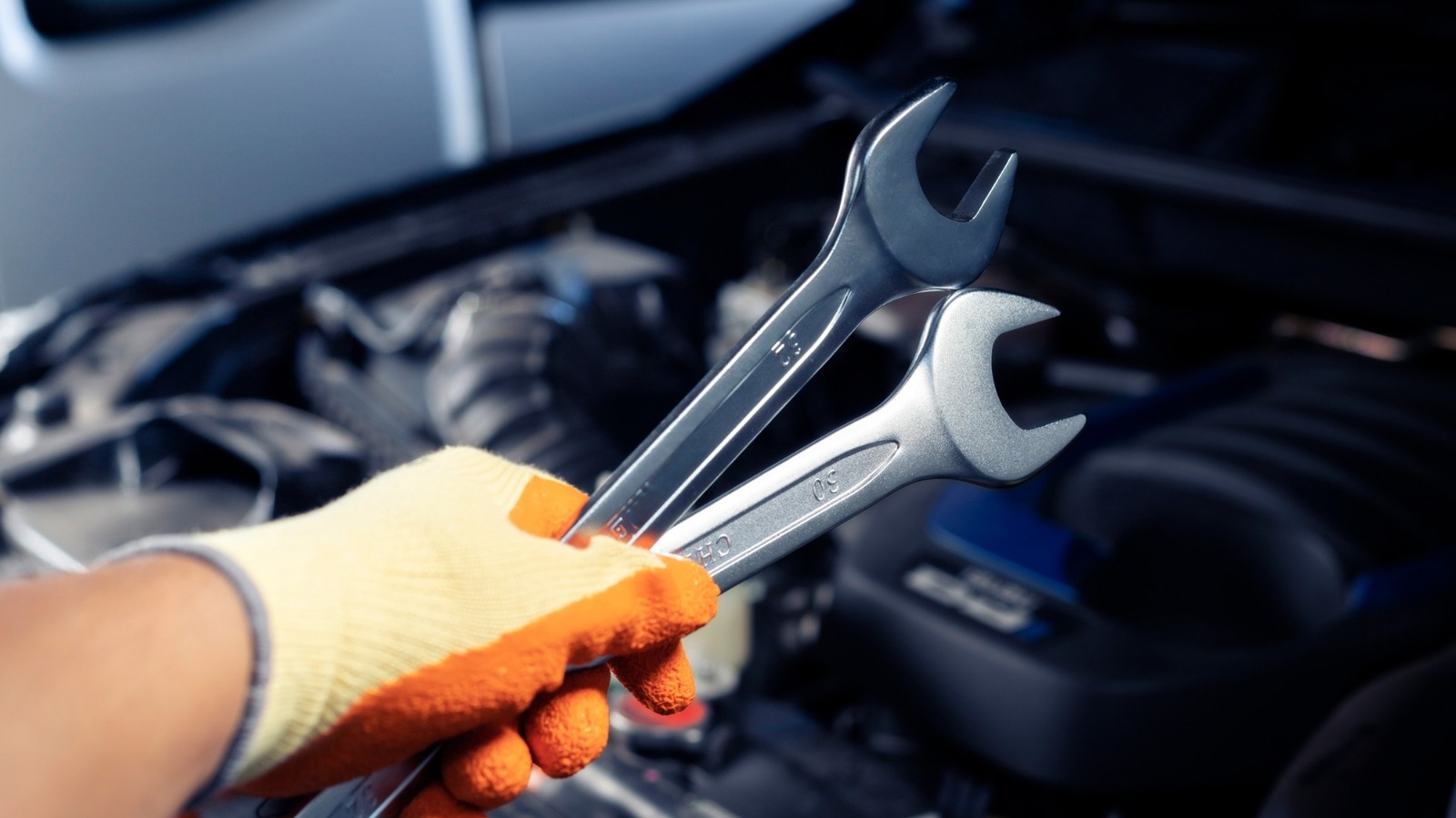 6 Gift Ideas Under $50 For The DIY Mechanic In Your Life