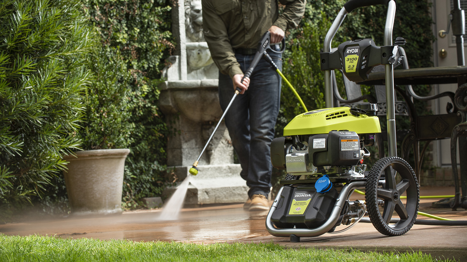 Which Pressure Washers With Honda Engines Are Well Reviewed?