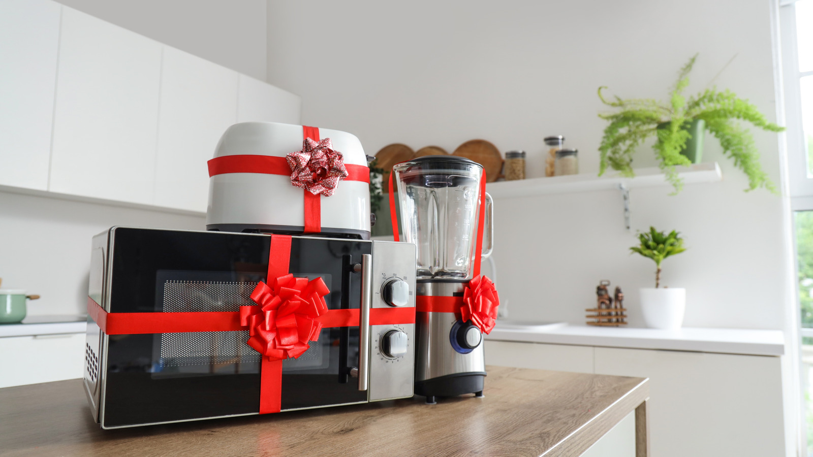 8 Examples Of Cool Kitchen Tech You'll Want Under Your Christmas Tree