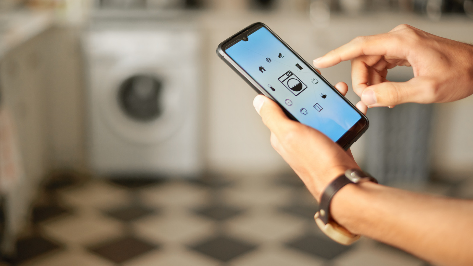 8 Smart Home Devices Every Android User Should Use