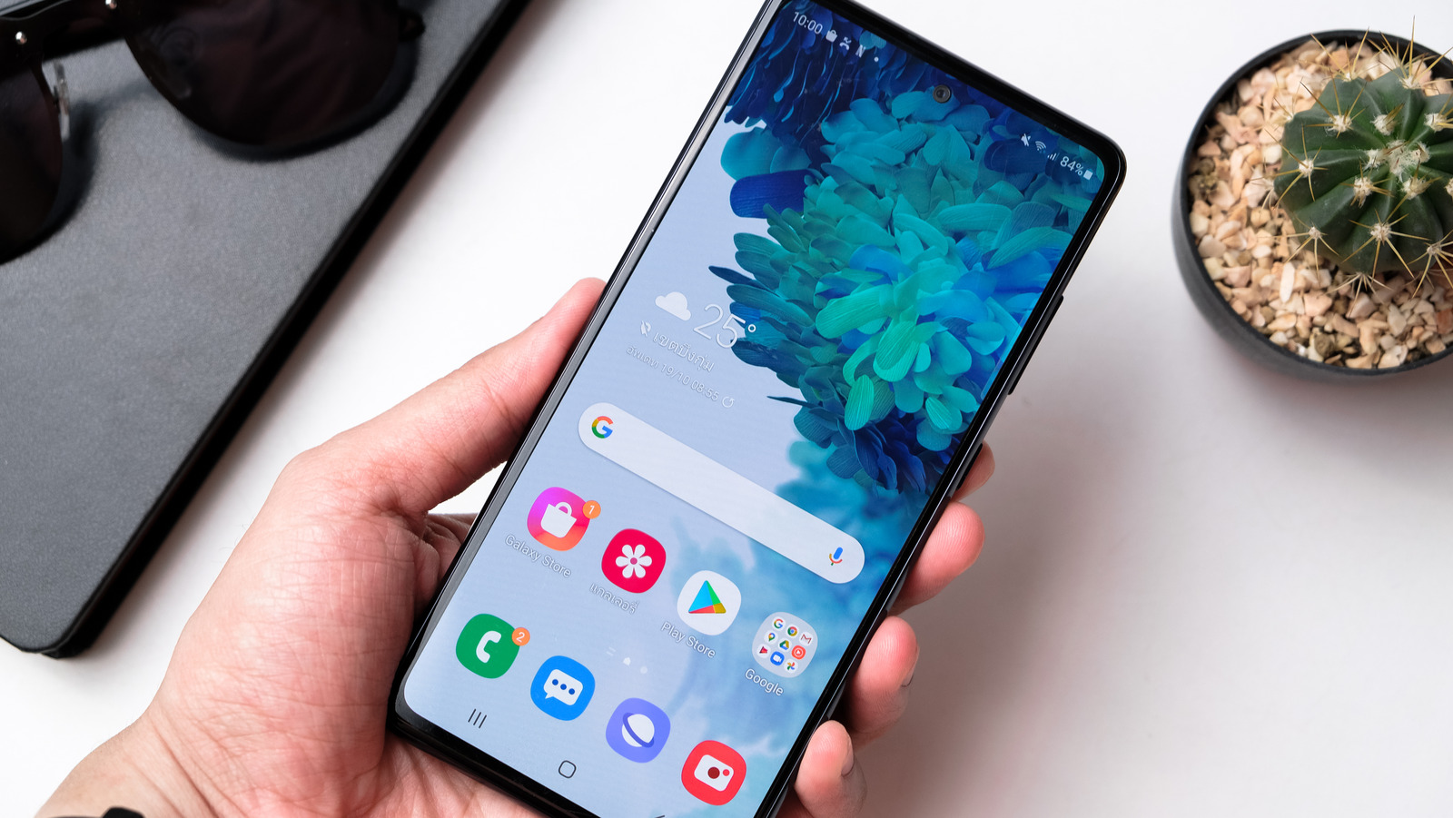 8 Tricks To Make An Old Android Phone Feel Like New