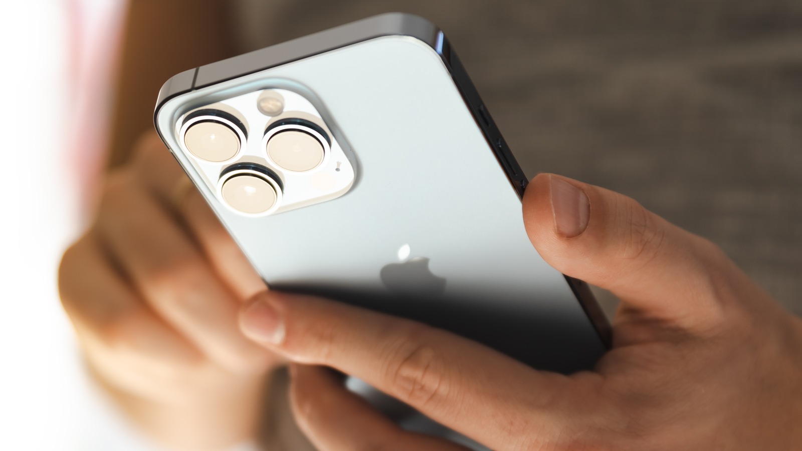 Apple May Be Testing A Foldable Device Bigger Than An iPhone