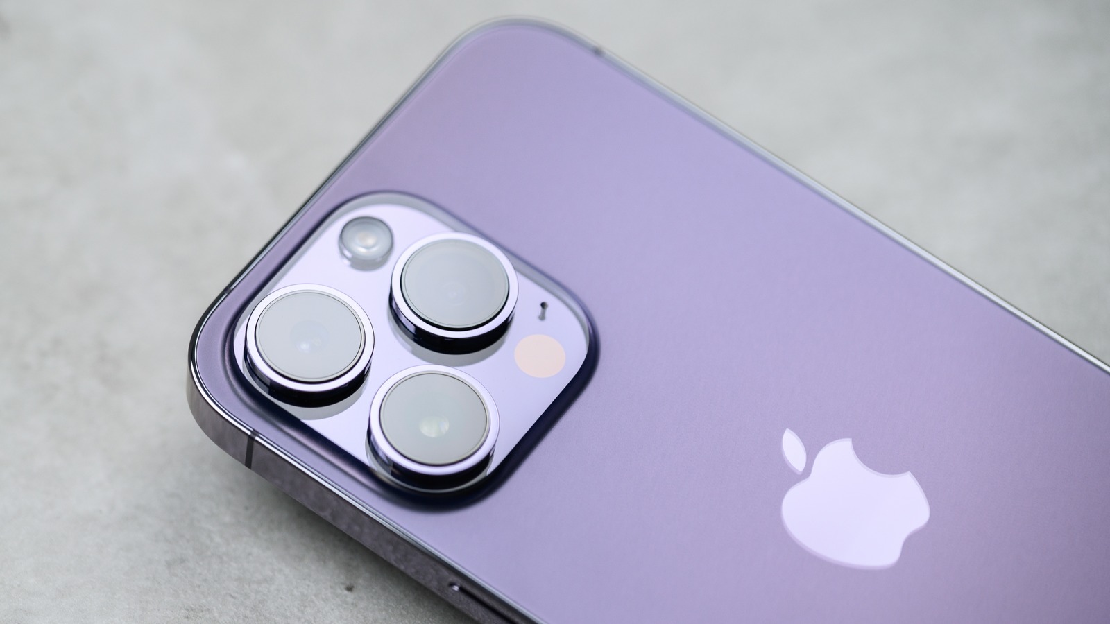 Apple's Ultra iPhone Plans Sound Cool But Costly