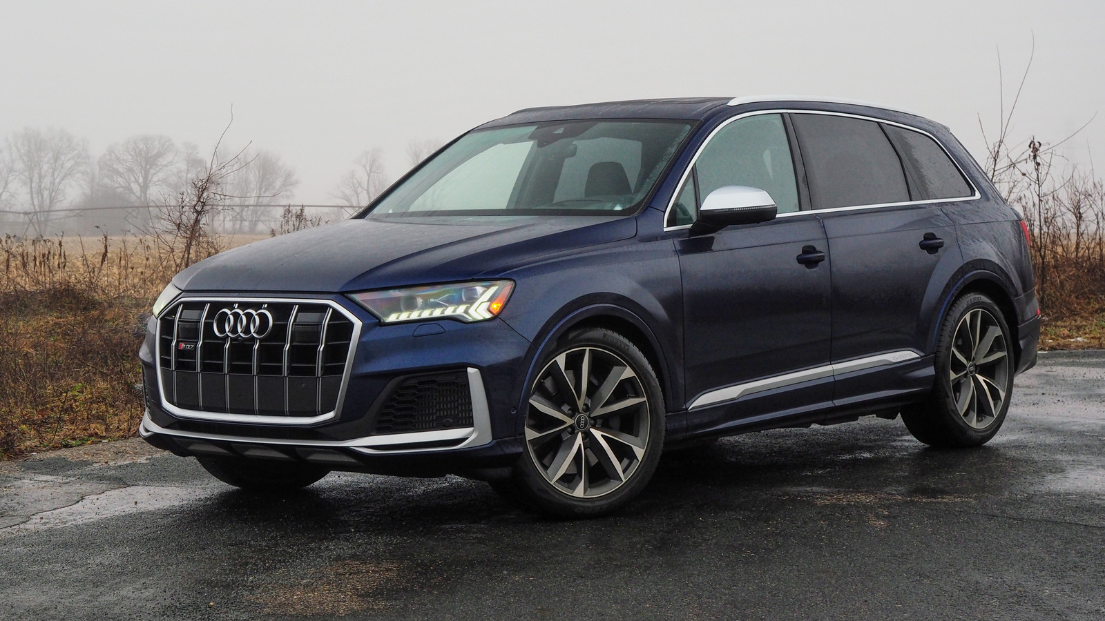 Audi SQ7 Review: Special SUV Pairs Speed With Seating For Seven