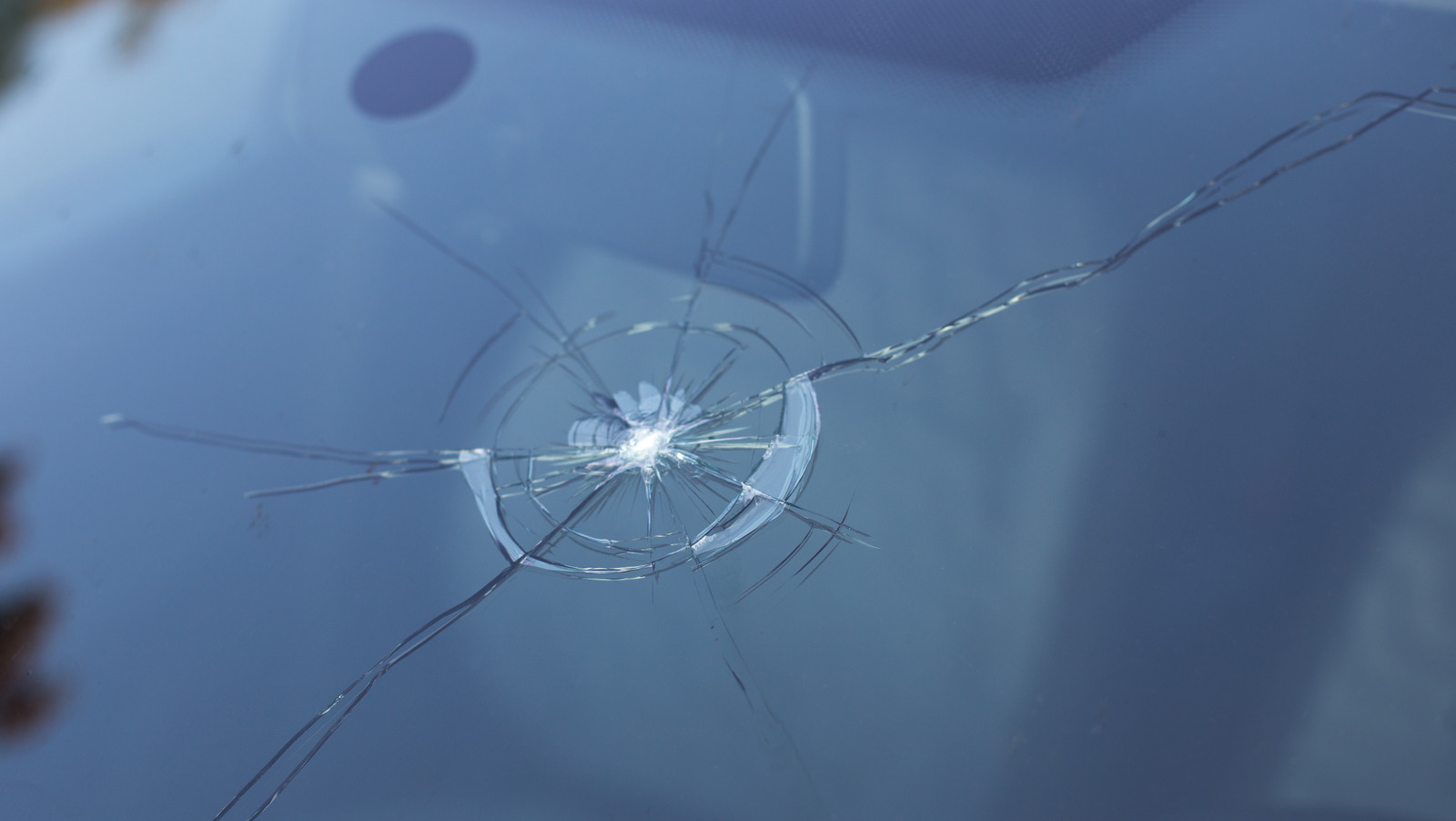 Avoid Chips And Cracks: 6 Tips To Protect Your Windshield
