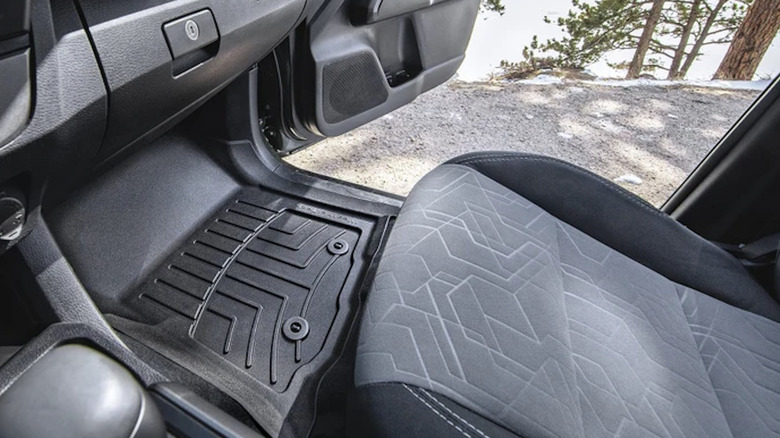 5 Of The Best Car Floor Mat Brands, Ranked