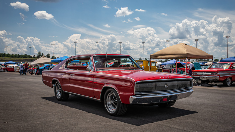 5 Of The Best Dodge Charger Years Built With A HEMI Engine