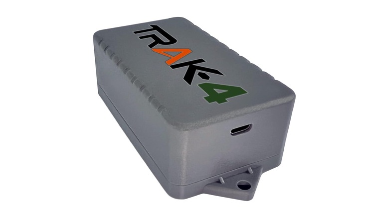 8 Of The Best GPS Trackers For Your Car