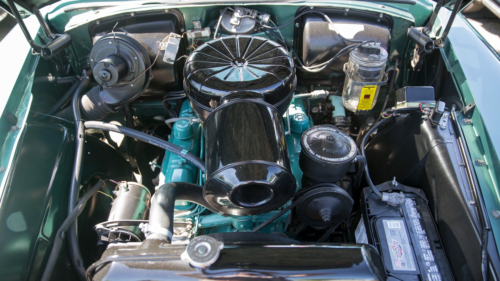 Which Engine Was The First V8 Nailhead?