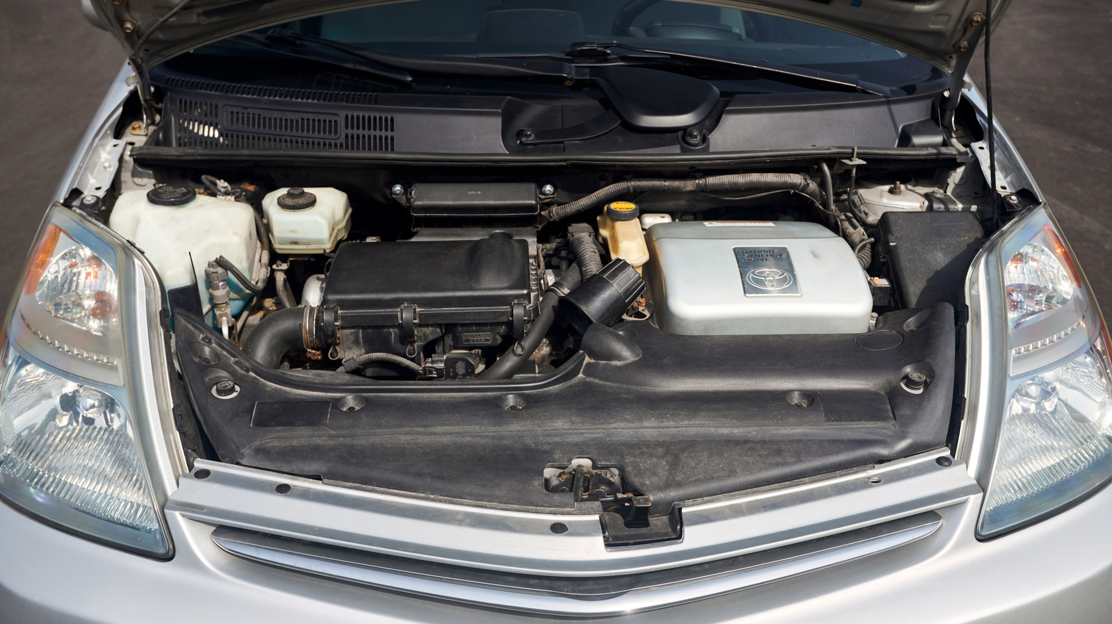 Buying An Older Prius? Here's How To Spot A Healthy Battery