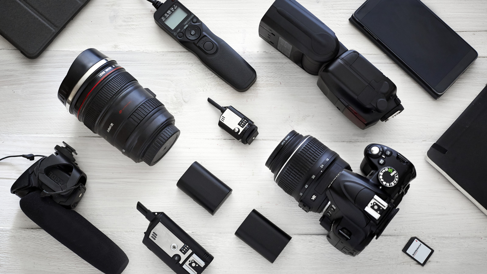 Camera Tech That Is A Total Waste Of Money For Beginners