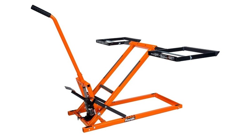Can You Use A Car Jack To Lift A Lawn Mower?
