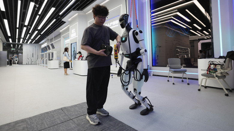 Chinese Company Claims This AI Robot Just Achieved A World's-First ...