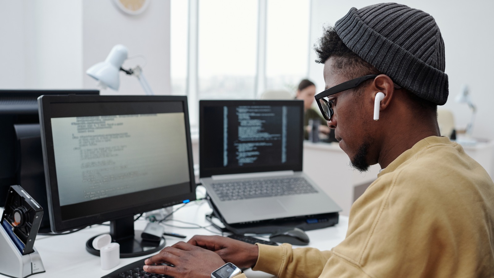 Ditch Spotify: 8 Of The Best Local Music Players, Ranked