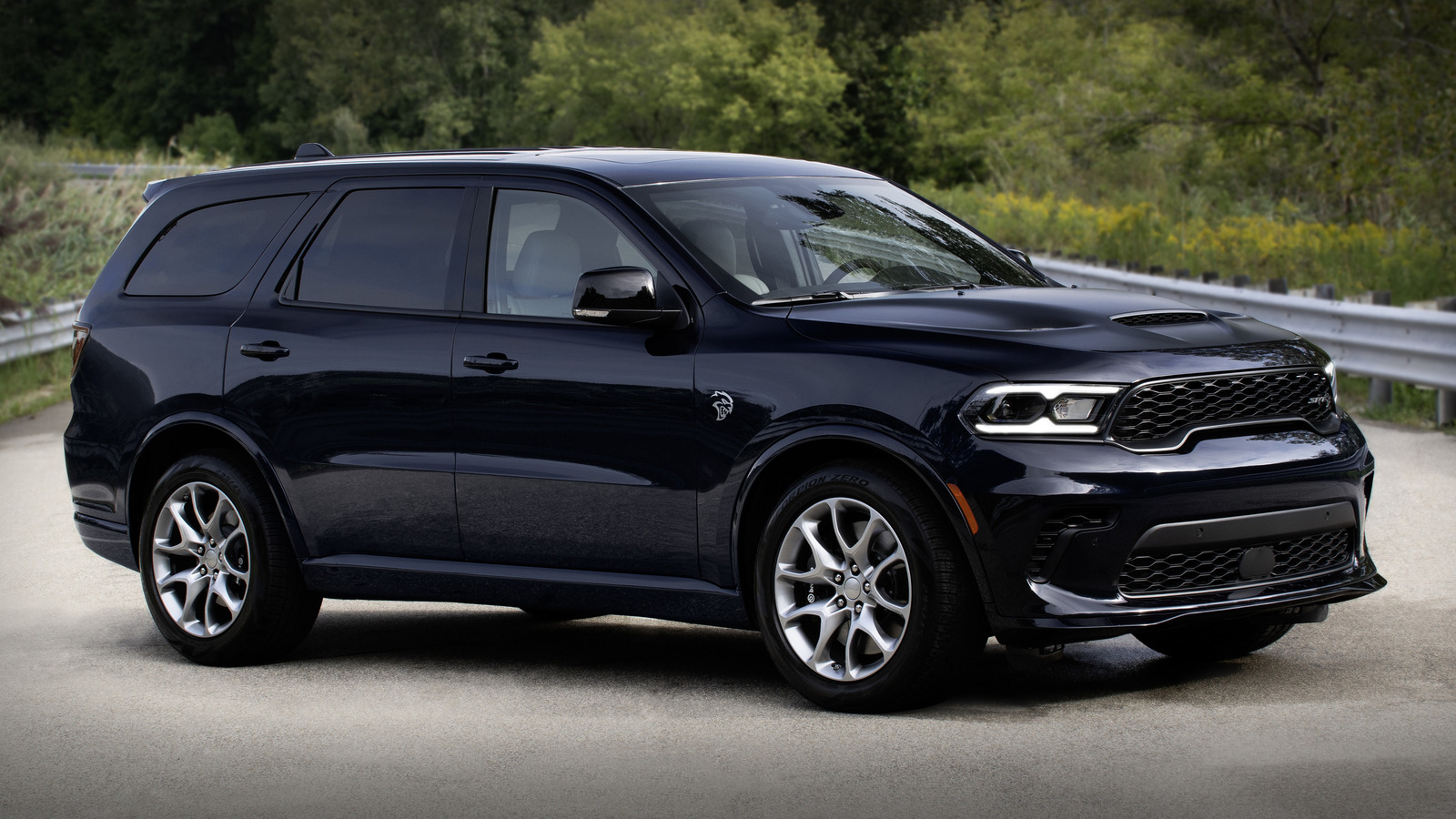 Dodge's New 2025 Durango SRT Hellcat Hammerhead Proves The HEMI Isn't ...