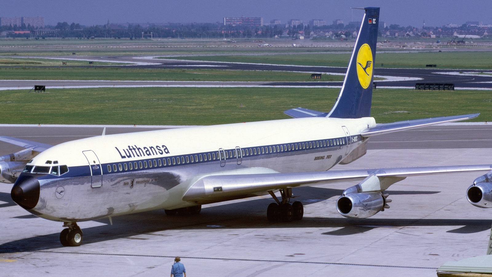 Everything To Know About The Boeing 707 Jetliner