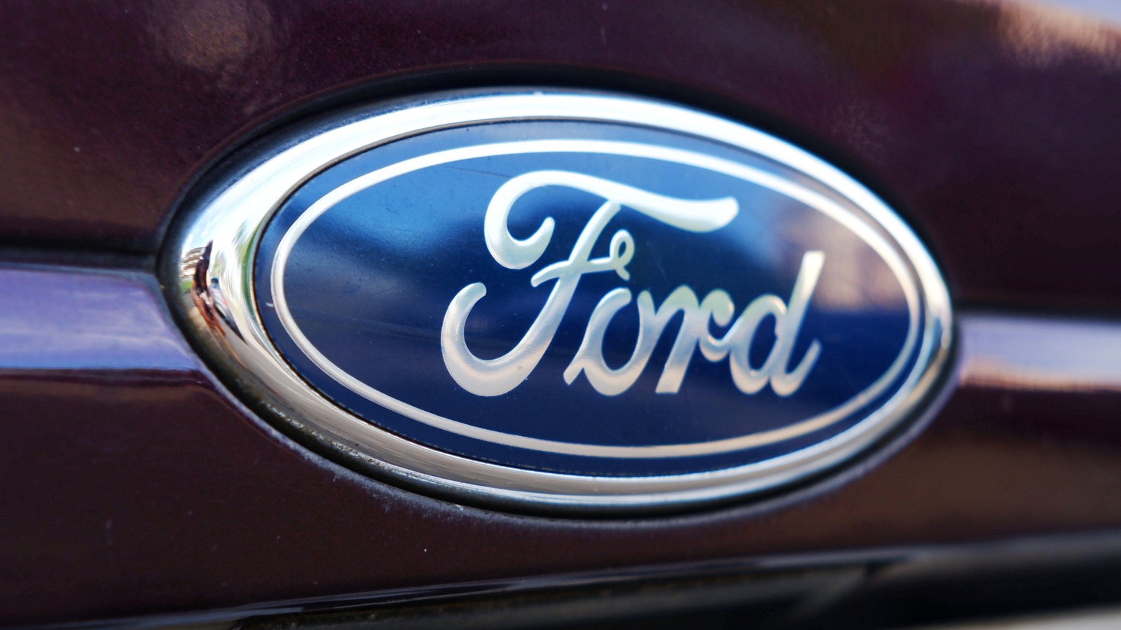 Ford Cans Electric Three-Row SUV As Its EV Plans Shift