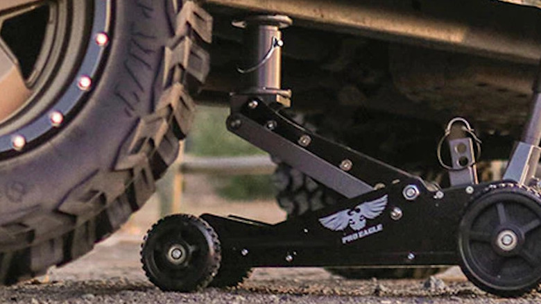 Garage Essentials: The Eight Best Floor Jacks To Lift Your Car Safely ...