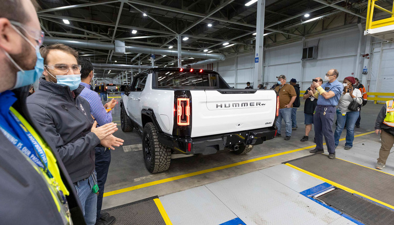 GM Ultium News: Hummer EV Production And BrightDrop Deliveries To FedEx ...