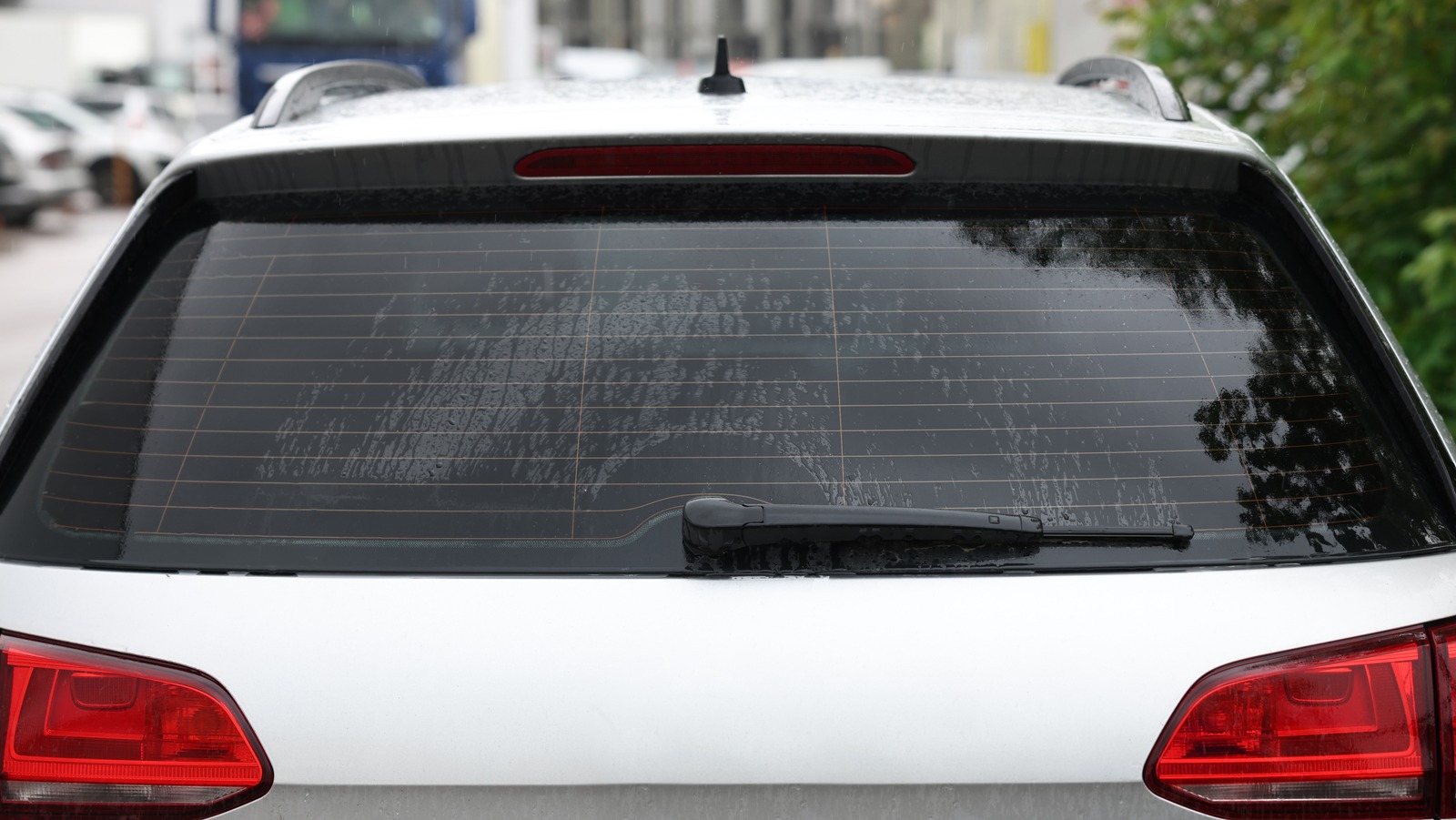 Here's What Those Lines On Your Car's Rear Windshield Are For