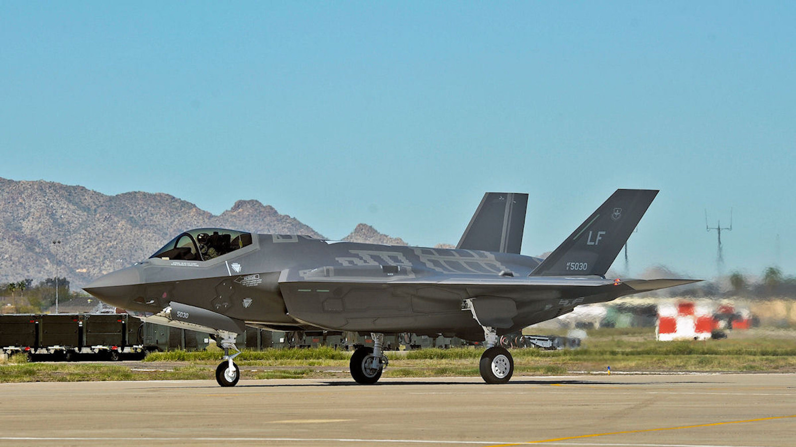 Here's Why This F35 Is So Shiny