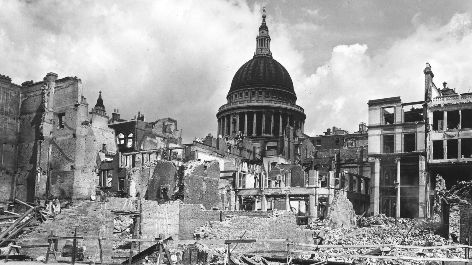 Historic Buildings Of England Destroyed During The Blitz, And What ...