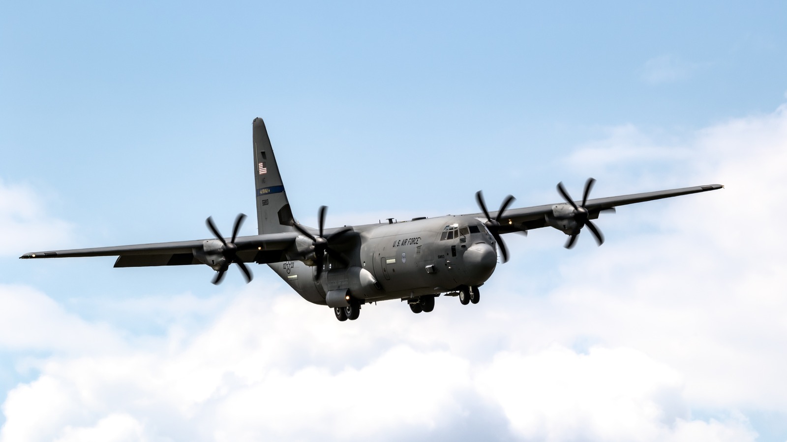 How Heavy Is The C-130 Military Transport Plane And How Much Can It Carry?