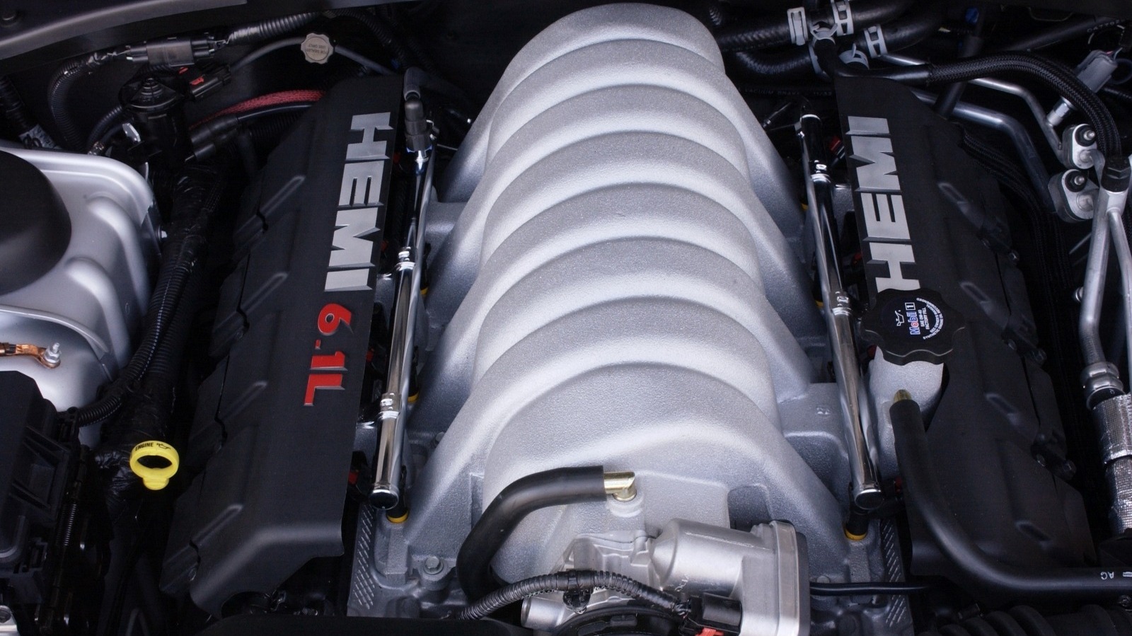 How Much HP Does A Gen 3 HEMI 6.1L Engine Have & Which Cars Originally ...