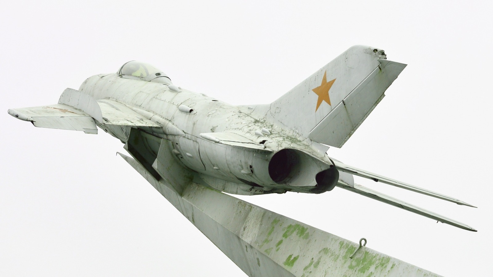 How The MIG-19 Inspired China's Nanchang Q-5 Ground Attack Aircraft
