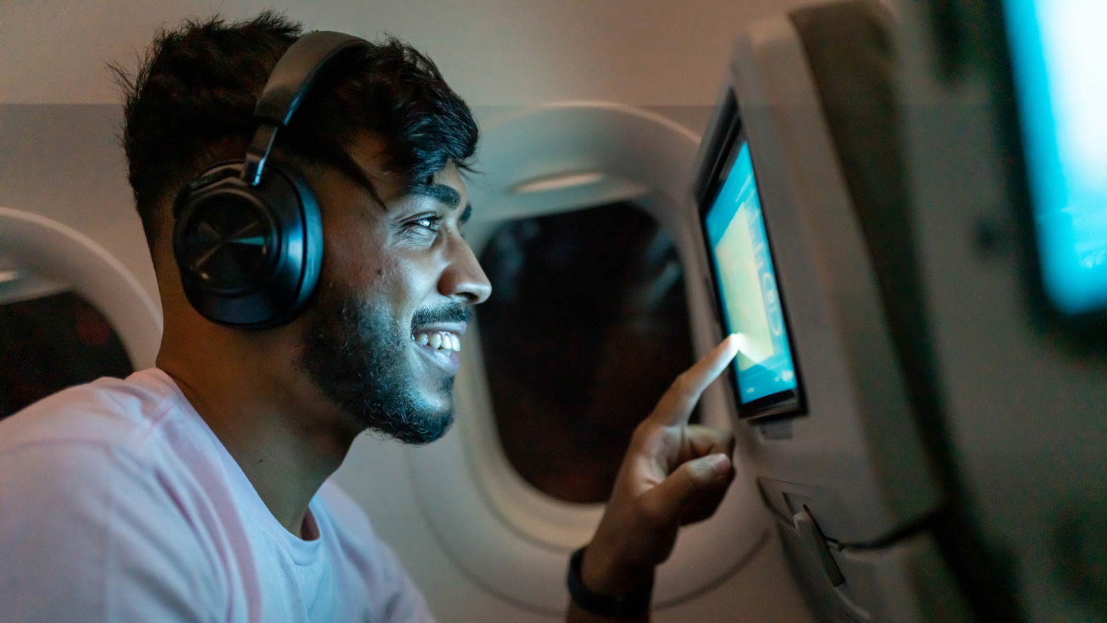 How To Connect Bluetooth Headphones To Your In-Flight Entertainment Screen
