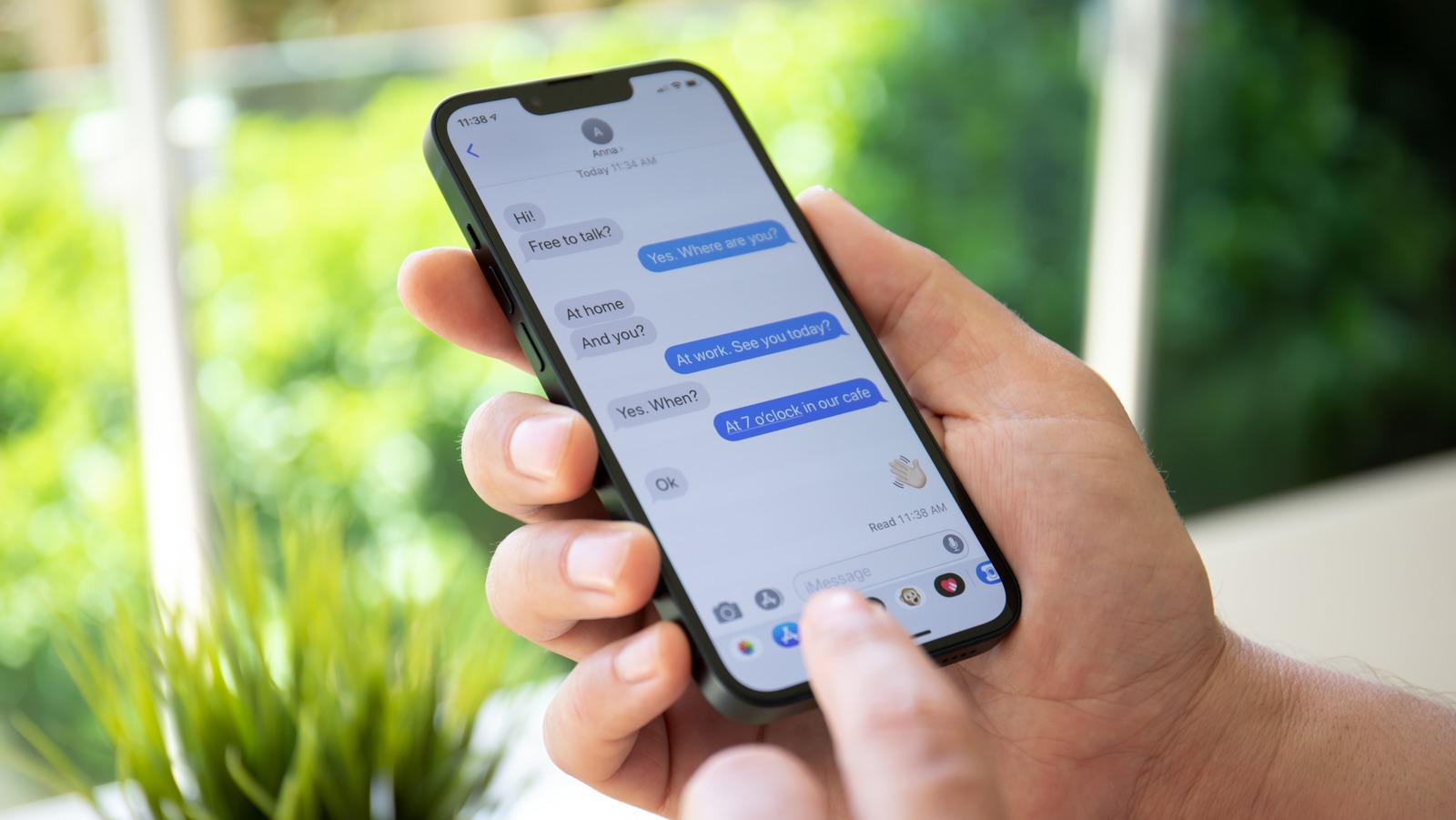 How To Use Your iPhone's 'In-Line' Messaging Feature