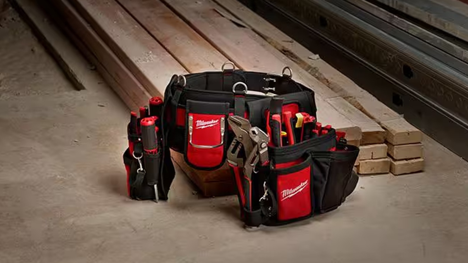 Is Milwaukee's Tool Belt Worth Buying? Here's What The Reviews Say