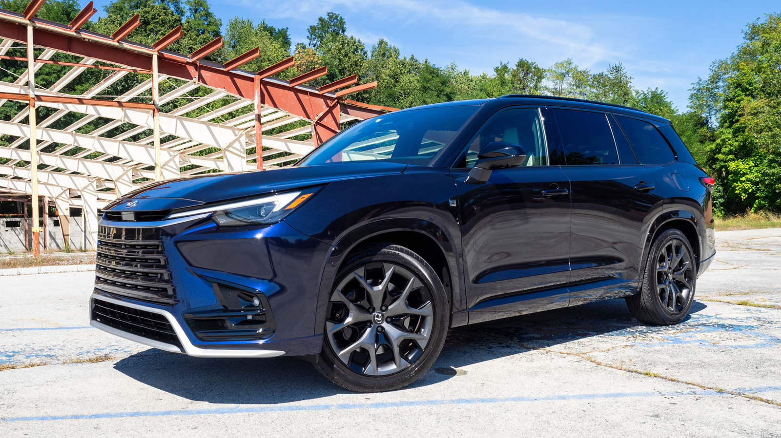 Lexus' Biggest Problem With The TX 500h Is Wearing A Toyota Badge